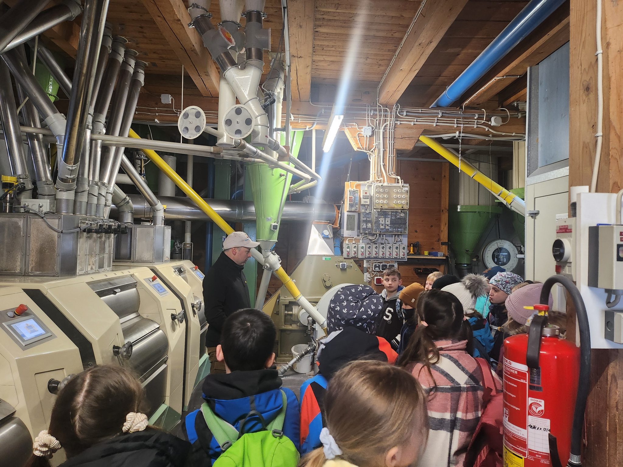Mühlenbesuch 3. Klassen - St. Franziskus Grundschule Neuburg St ...